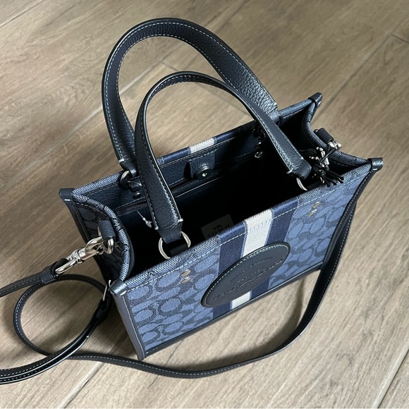 Coach | Bags | Coach Dempsey Tote 22 In Signature Jacquard With Stripe ...